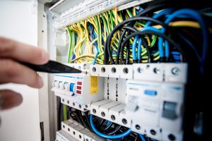 Non-contact Voltage Tester: What Is It? | Electrician Mentor